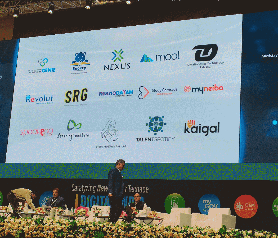 About Us – studycomrade